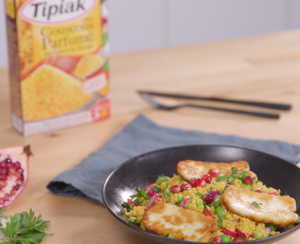 Salade de couscous, halloumi grillé et grenade - Recette Tipiak